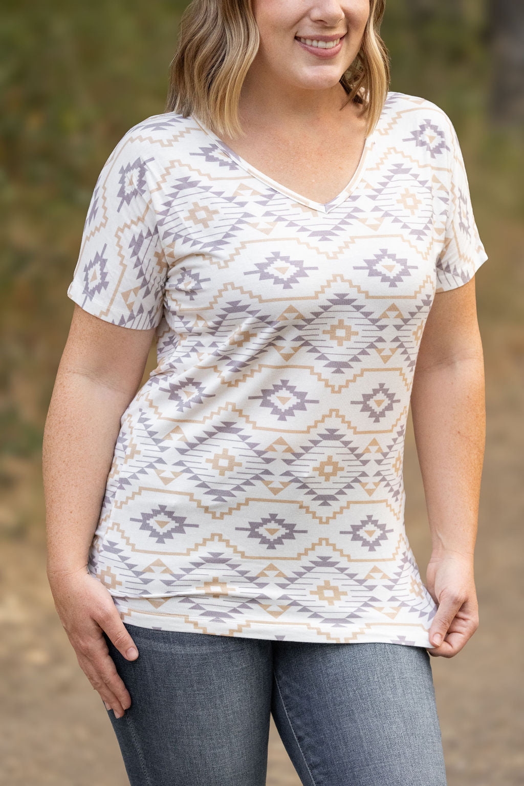 Chloe Cozy Tee - Purple and White Geometric – Ella Lane